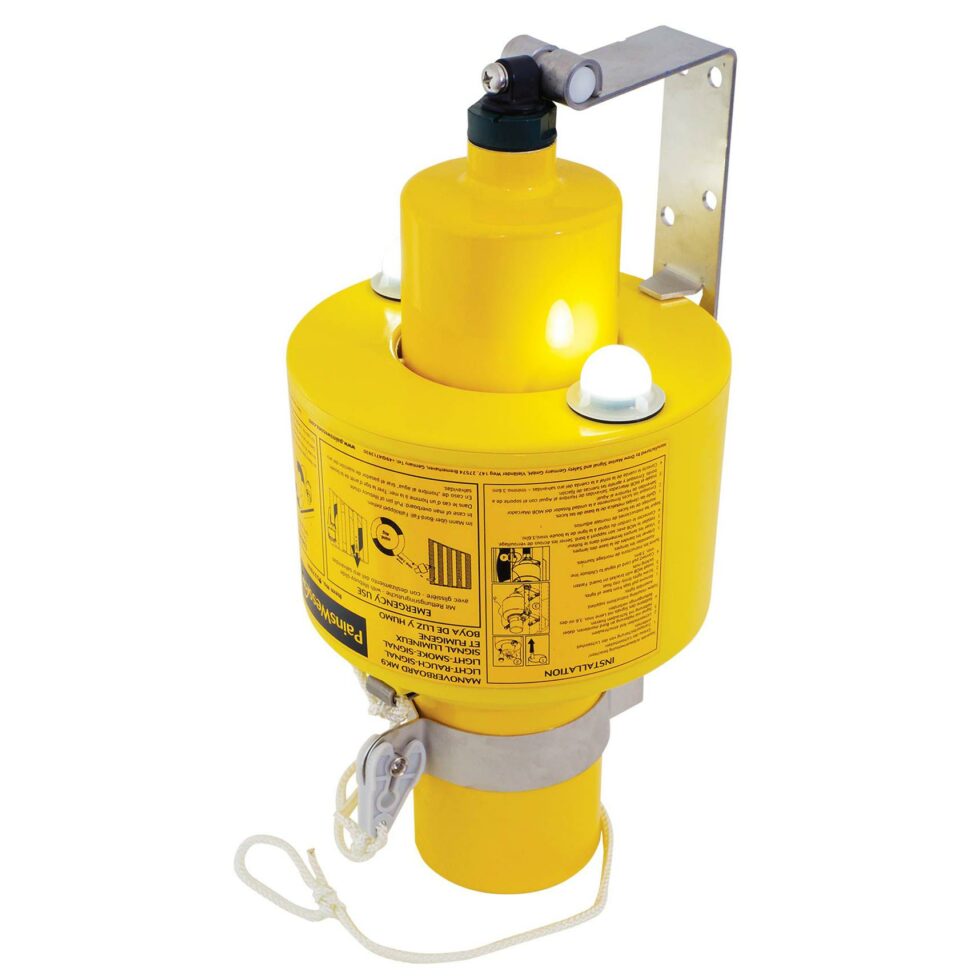 Pyrotechnie marine pour bateau et dispositif de signalisation